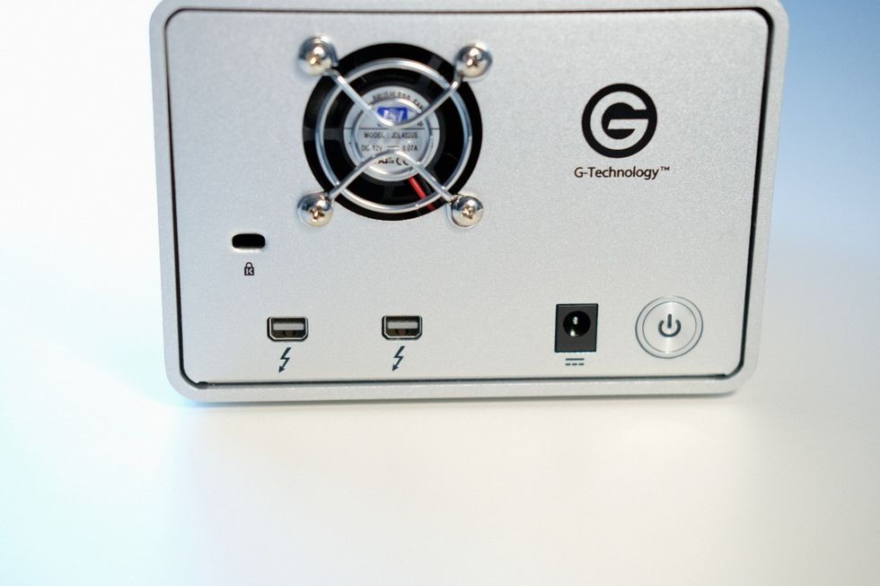 Field Test: A New Look at G-Tech's EV Dock, Single Port RED Download ...