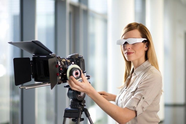 The Zeiss OLED Cinemizer Goggles Take Video Monitoring into the Future